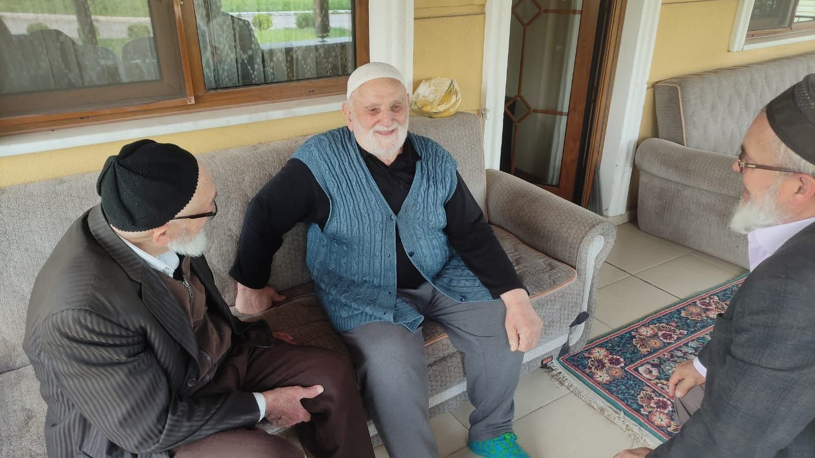 Maksut Serim'in babası Hacı Halil Serim son yolculuğuna uğurlandı ...